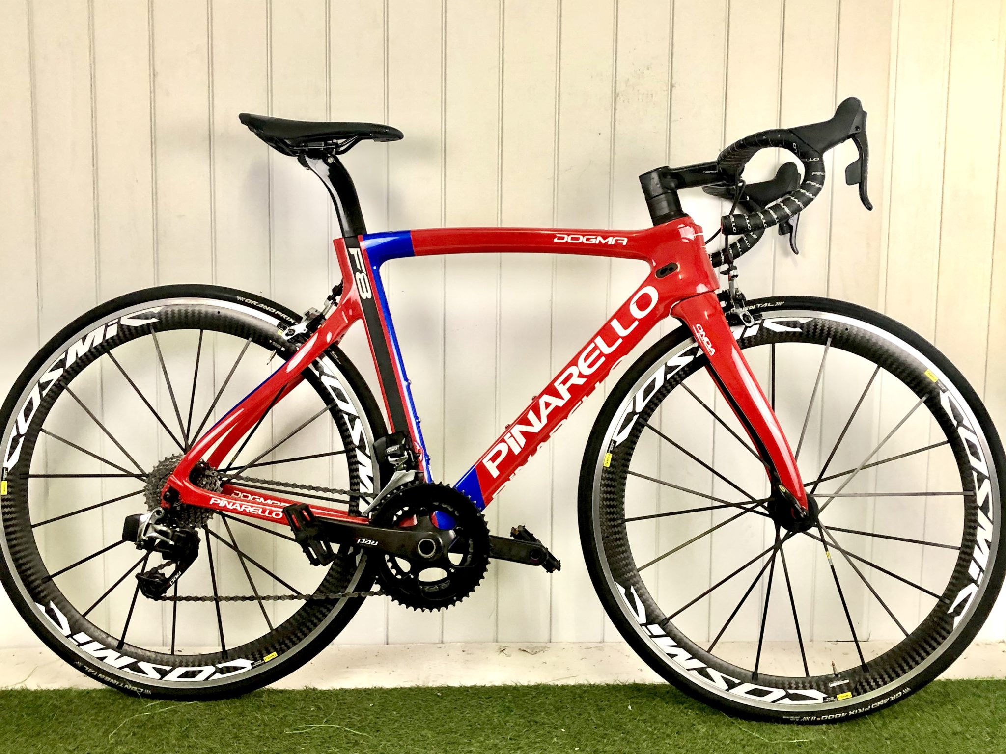 Pinarello f8 Rouge - Cycles Mari